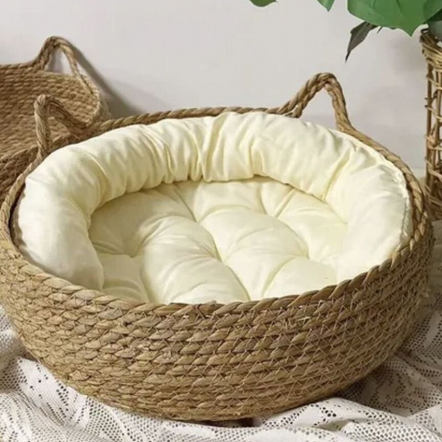 Лежанка для кошек