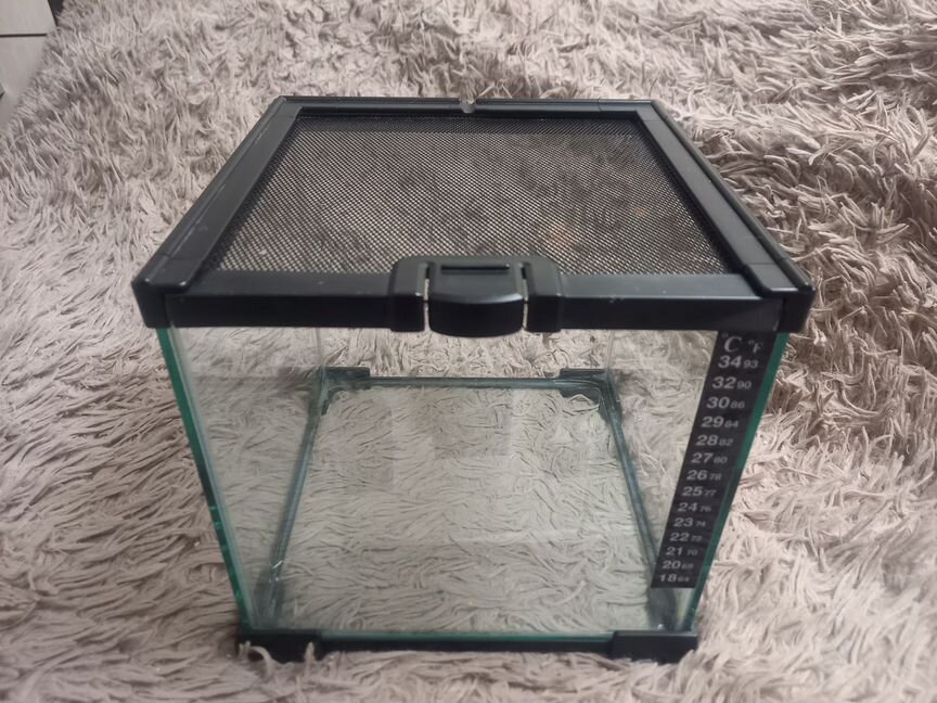 Террариум 20х20х20 см