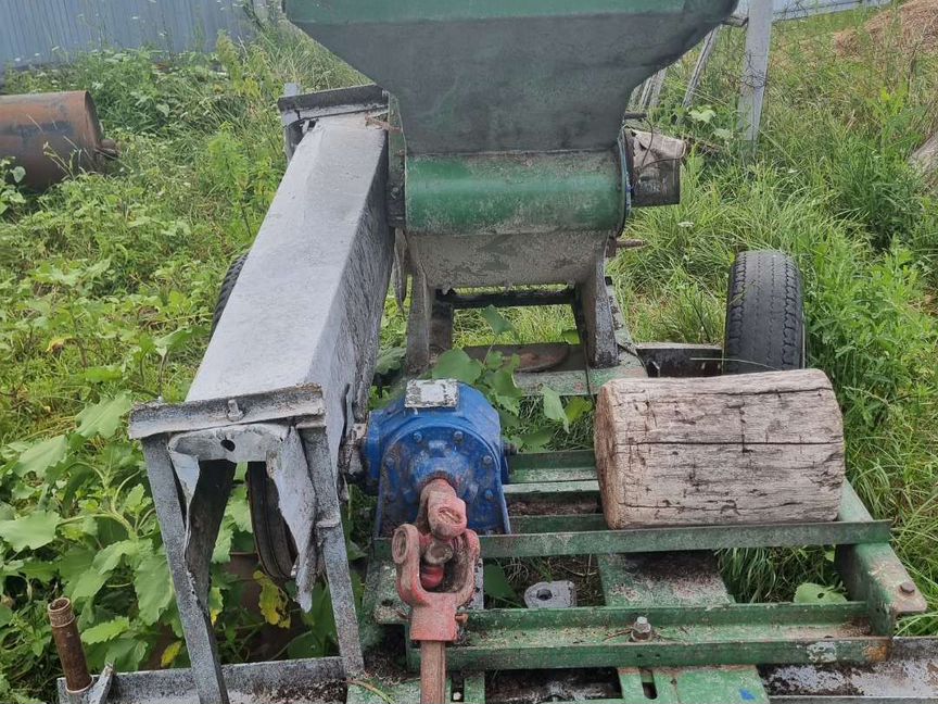 Зернодробилка