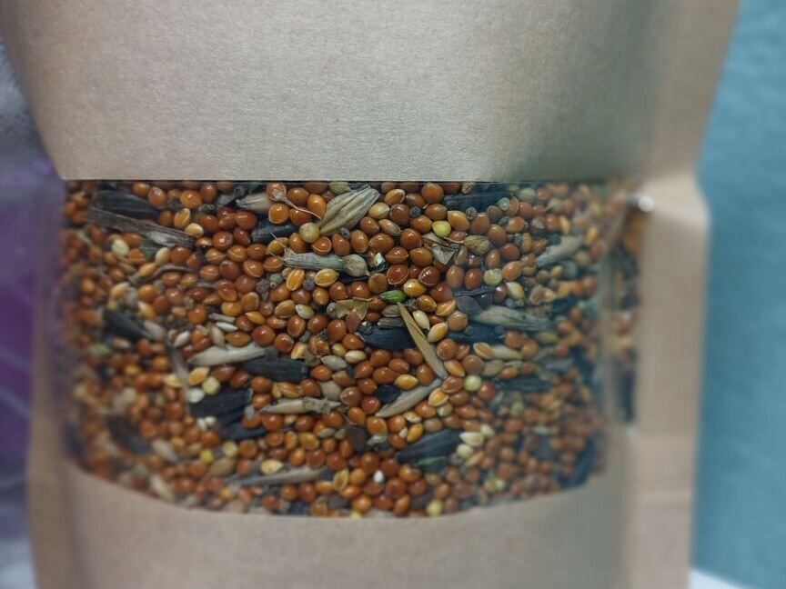 Корм для птиц попугаев конареек