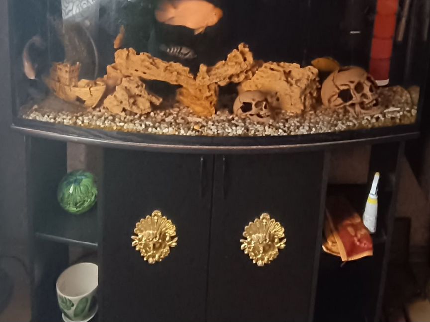 Аквариум с тумбой 380 литров