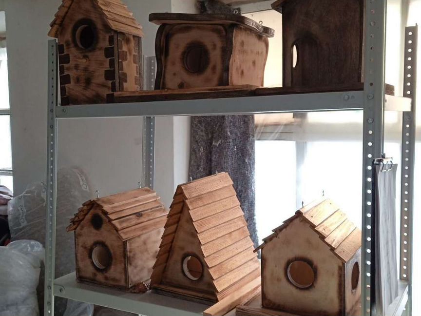 Скворечники, кормушки