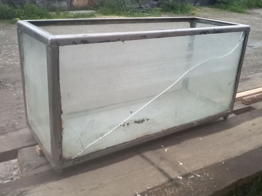 Аквариум из нержавеющей стали