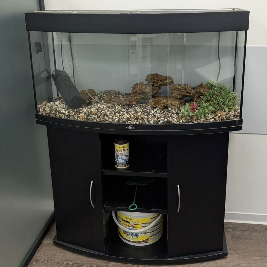 Аквариум с тумбой