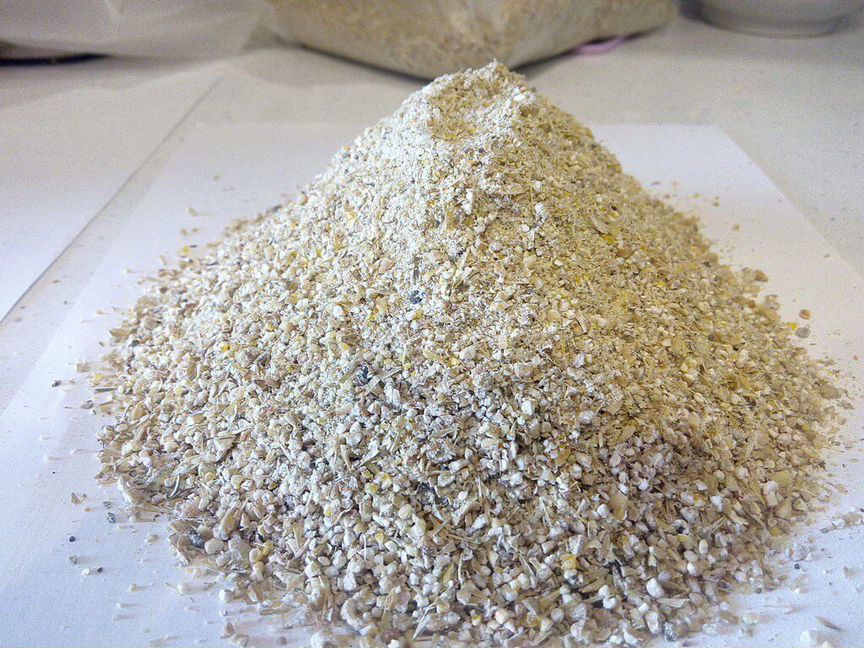 Дроблёнка (смесь дроблёного зерна)