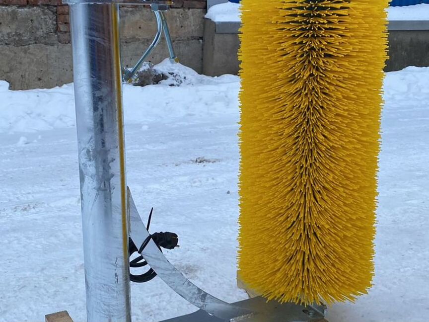 Щетка чесалка Melasty