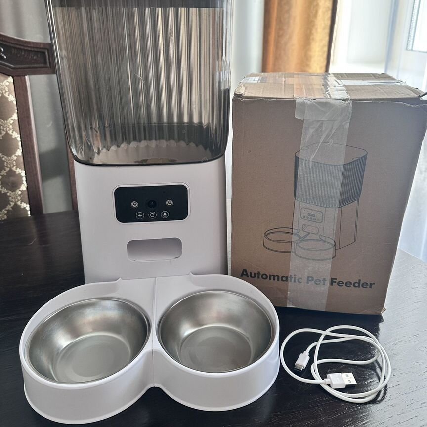 Автоматическая кормушка для кошек