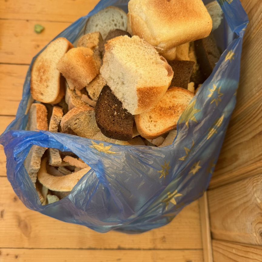 Сухари на корм