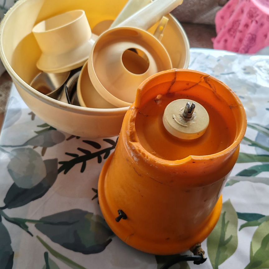 Сепаратор для молока электрический Сатурн -2