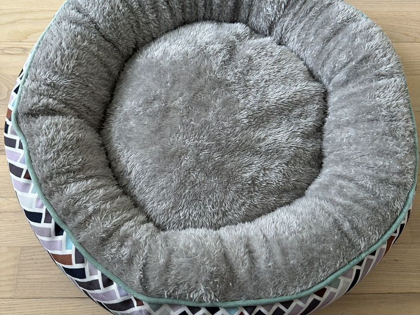 Лежанка для кота