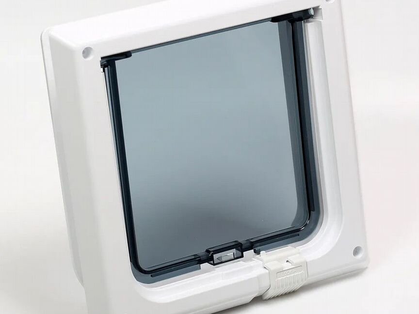 Дверка для кошек, мелких собак