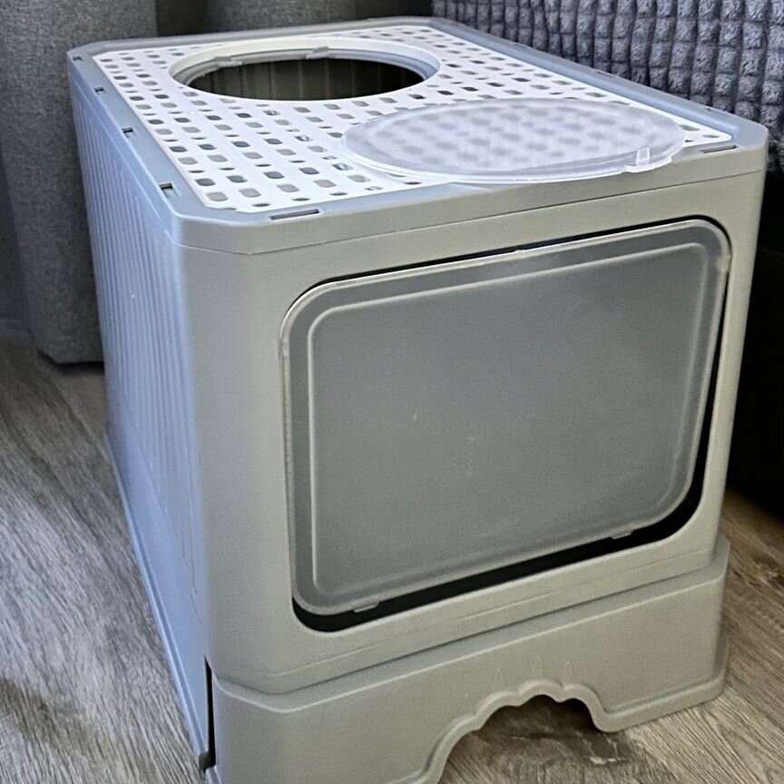 Закрытый лоток для кошек с верхним входом