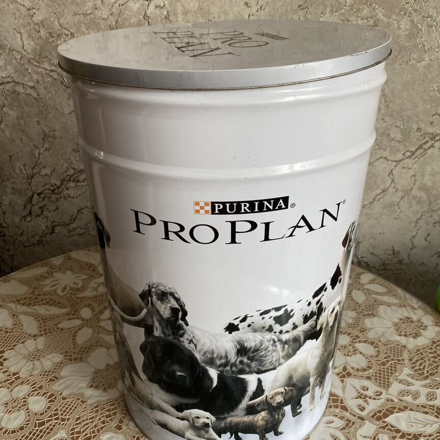 Бак для корма металлический