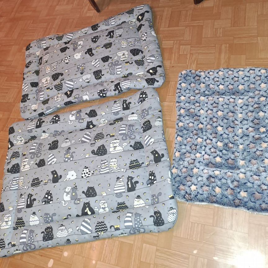 Подстилка для кошек и собак мелких пород