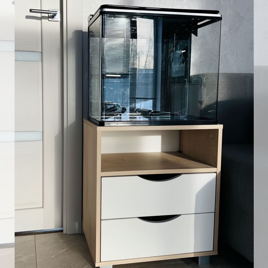 Аквариум 50 литров с подсветкой и тумбой