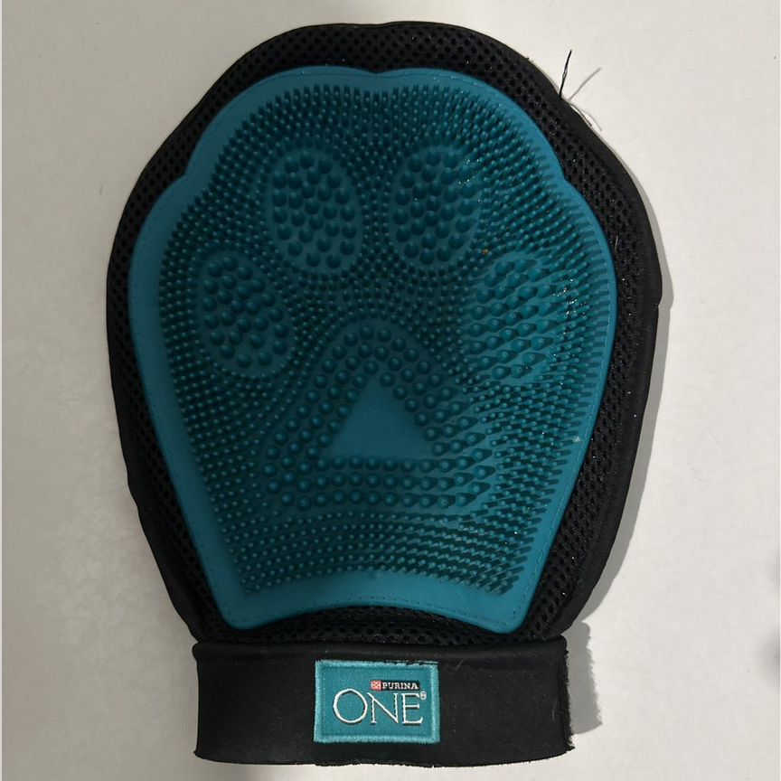 Перчатка для мытья высесывания собак