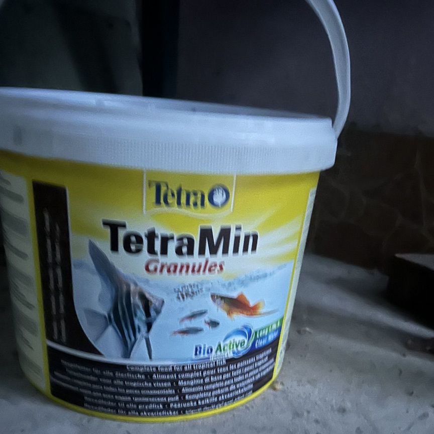Продам корм для рыбок