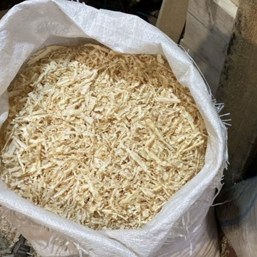 Опилки в мешках