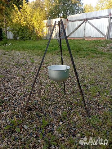 Тренога для костра с котелком купить в Вологде | Хобби и отдых | Авито