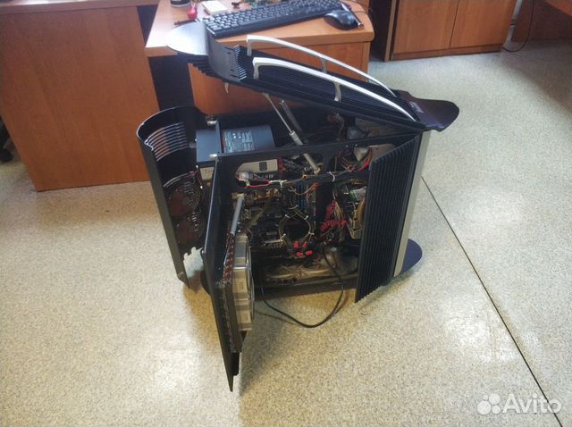 Корпус Thermaltake Sword m с водяным охлаждением купить в Москве по ...
