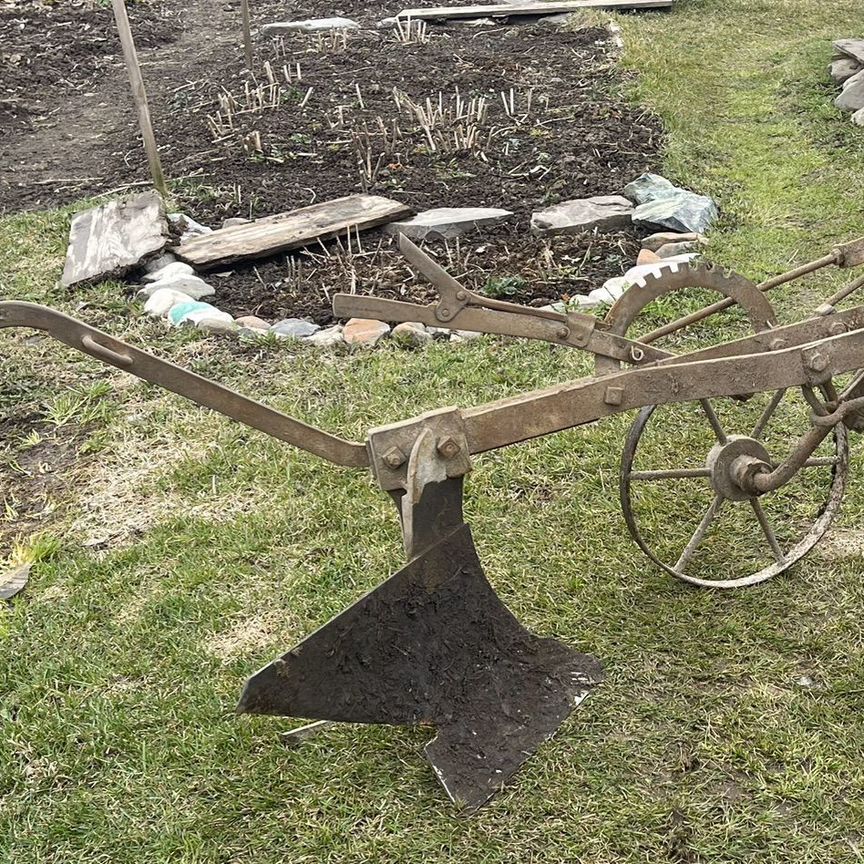 Конный плуг