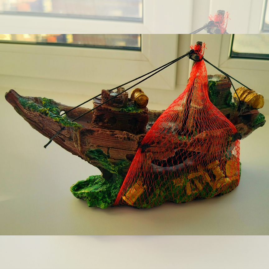 Корабль для аквариума