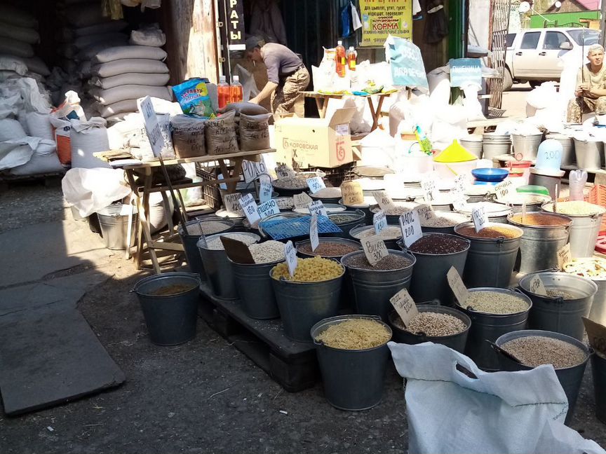 Корма для птиц ракушка мелкие семечки сено