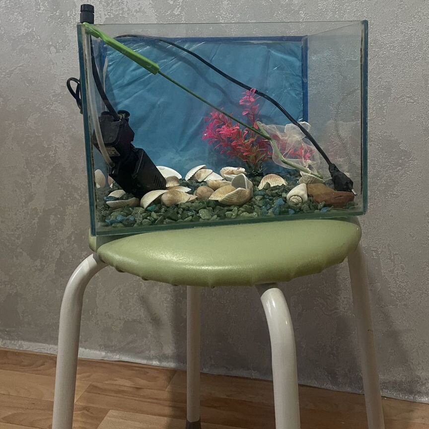 Аквариум для рыбок маленький