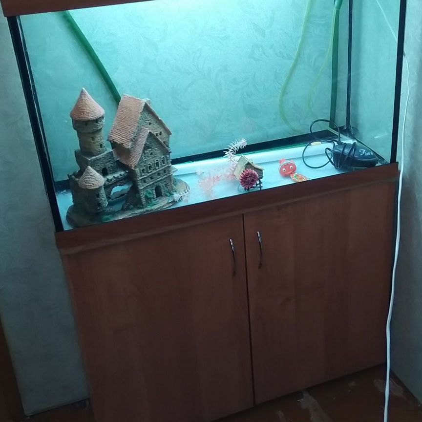 Аквариум с тумбой 100л бу