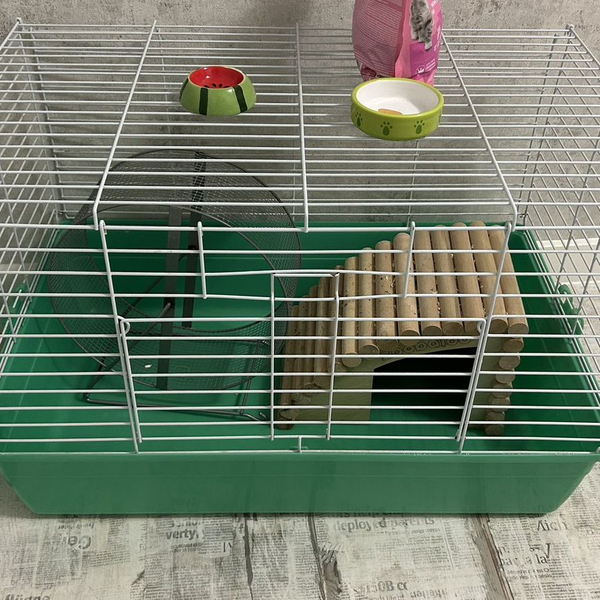 Клетка большая