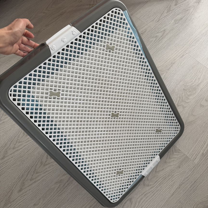 Лоток для собак под пеленку