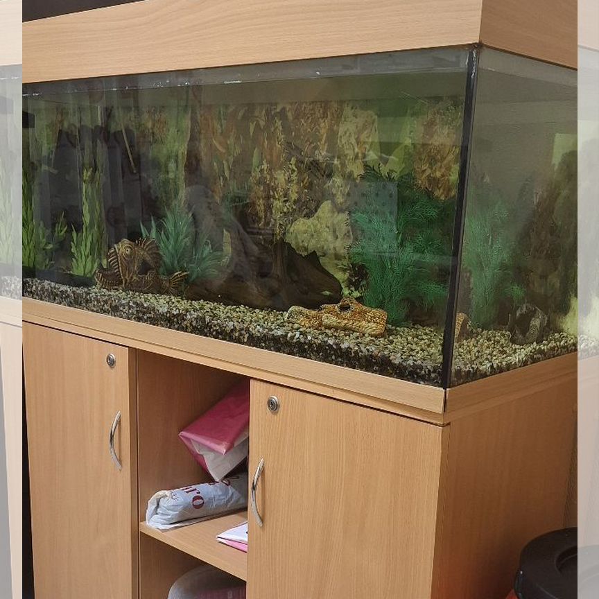 Аквариум с тумбой 180 литров
