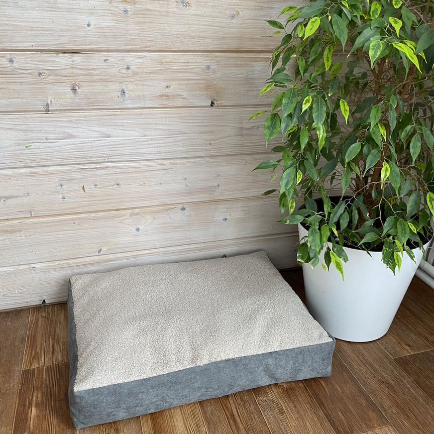 Лежанка для собак