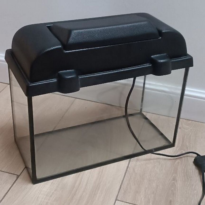 Аквариум для рыбок с подсветкой 10литров