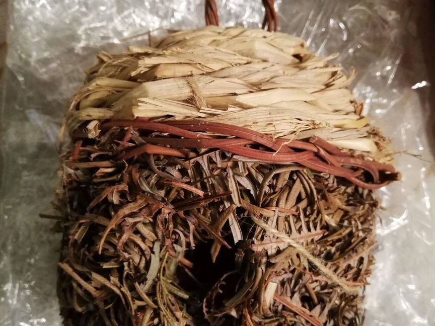 Домик, гнездо для птички