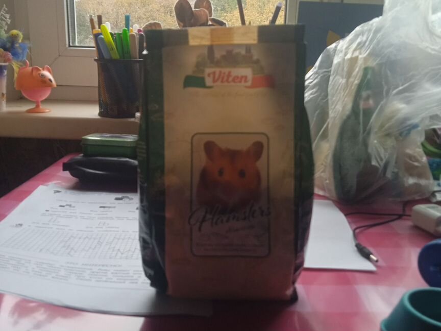 Корм для хомяка, миска, поильник