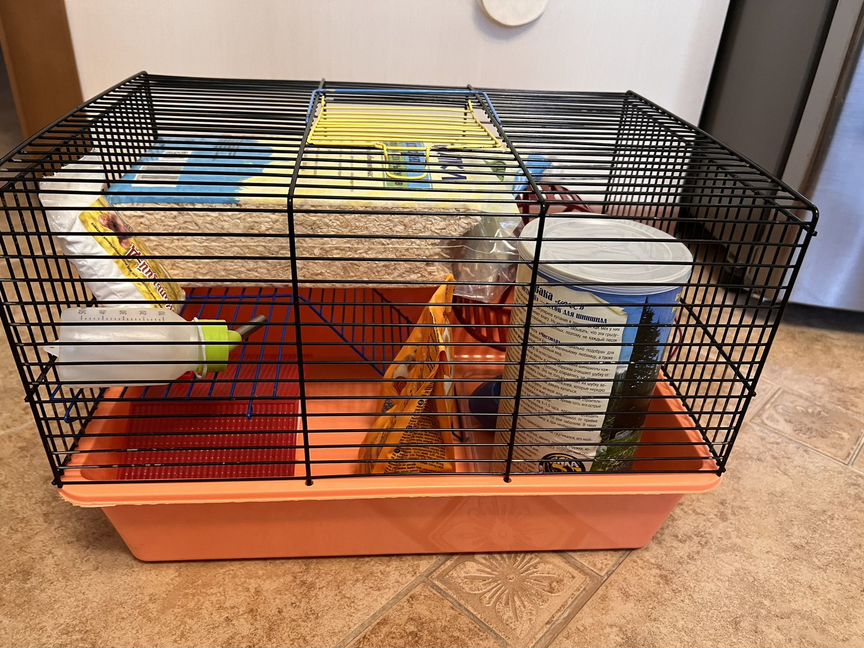 Клетка с набором для хомяка