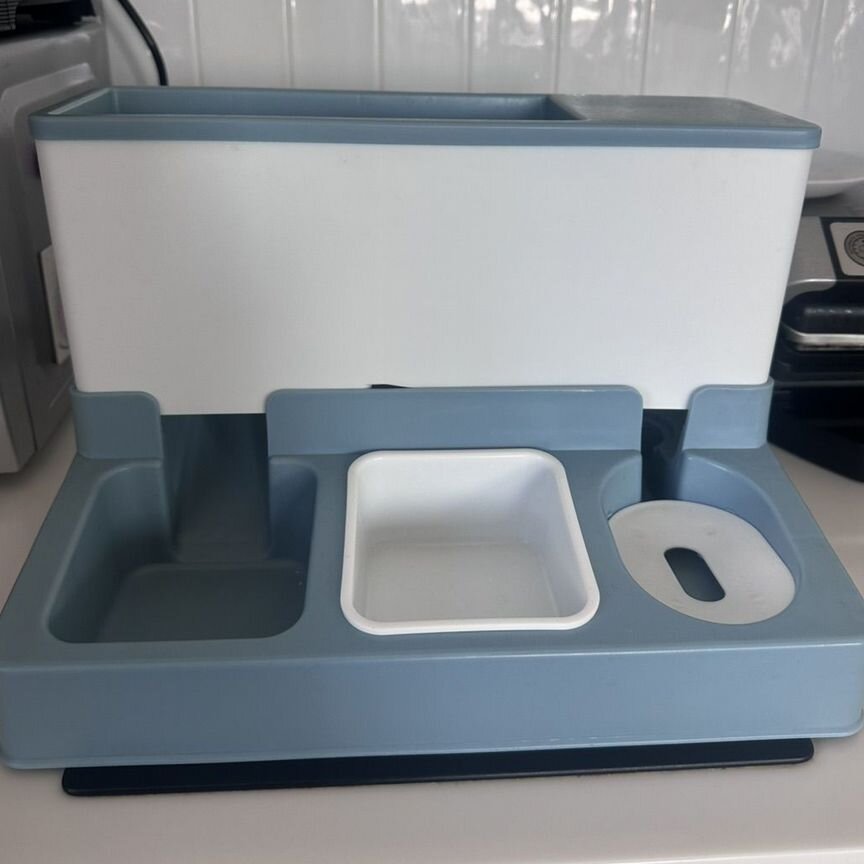 Кормушка для кошек