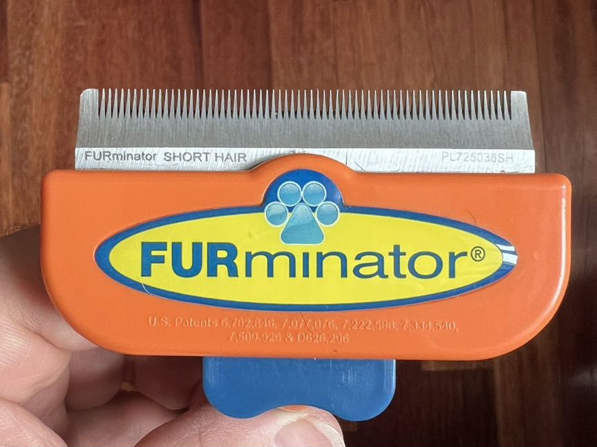 Щетка для собак Furminator, размер M
