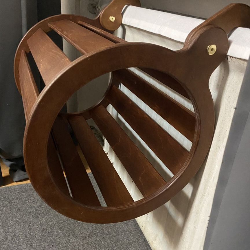 Лежанка для кошек новая