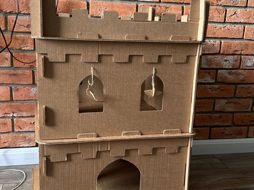 Домик для кошки замок лежанка игровой комплекс