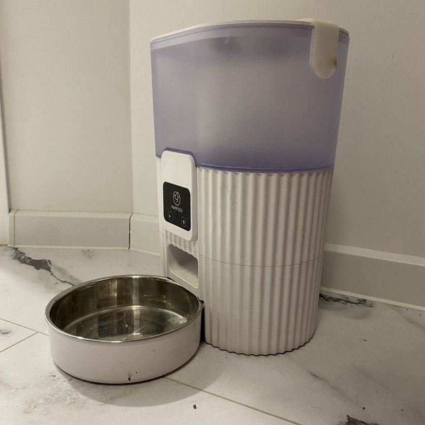 Автоматическая кормушка для собак