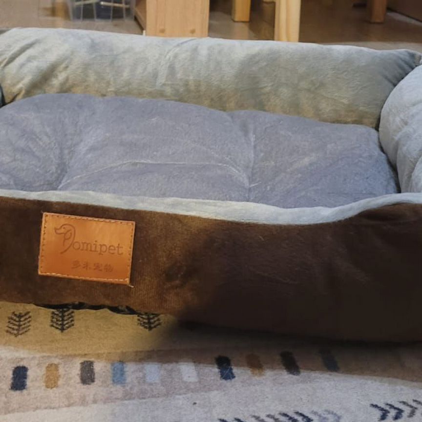 Лежанка для собаки средних пород