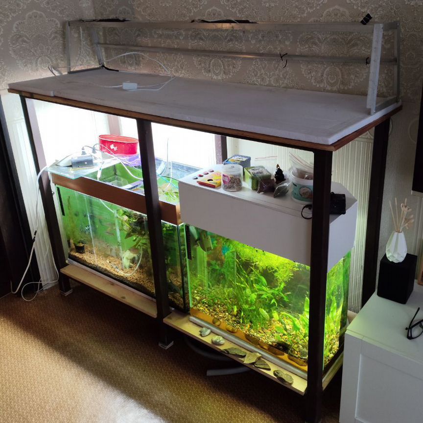 Стойка для освещения аквариума