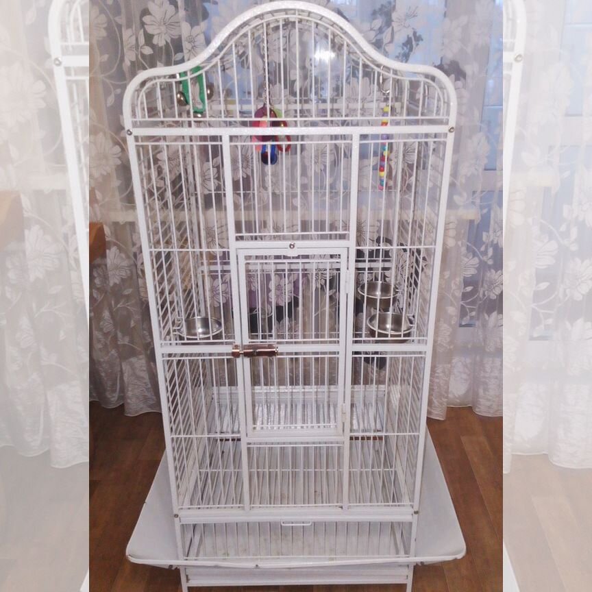 Клетка для крупного попугая