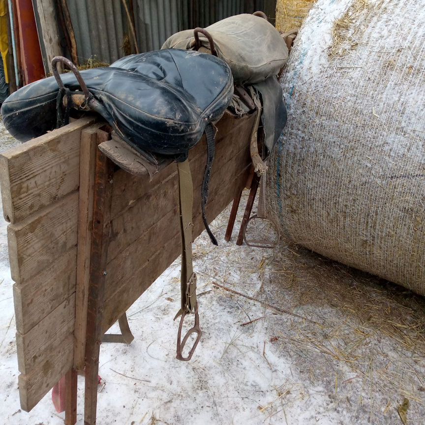 Седла для лошади