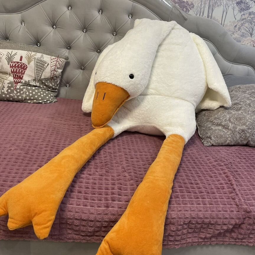 Гусь обнимусь