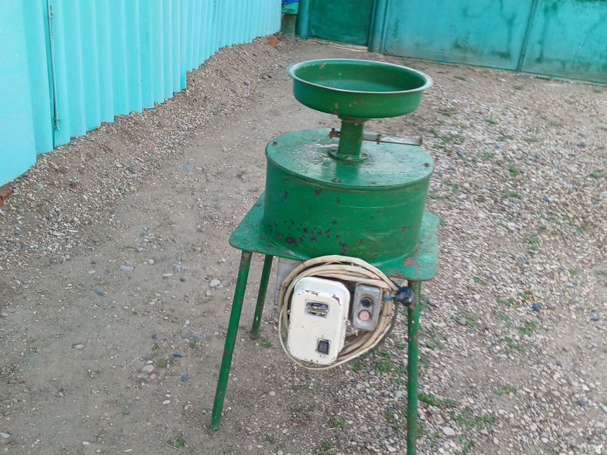 Мельница для зерна