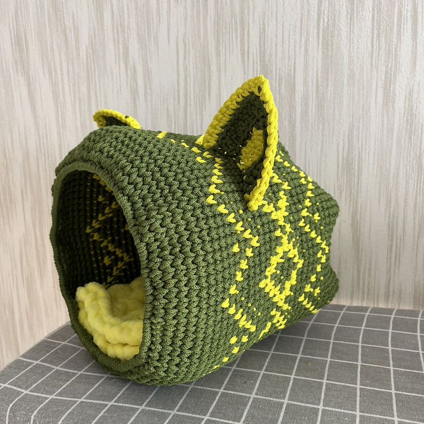 Домик для кошек и собак