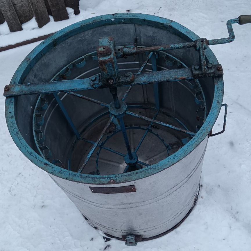 Медогонка 4х рамочная